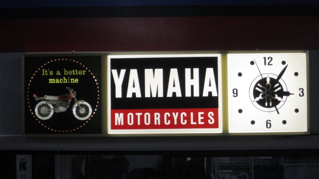 Vintage Yamaha Dealer Clock - Marbles Motors